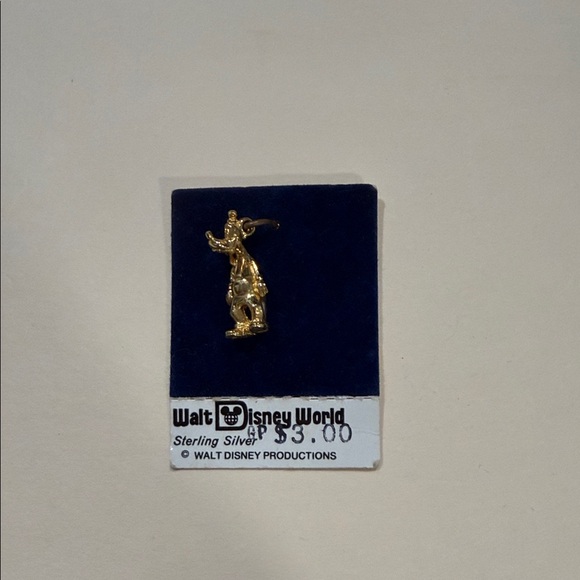 Disney | Jewelry | Vintage Disney Sterling Silver Goofy Charm | Poshmark
